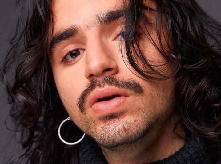 Rodrigo Gil en ¿Por qué no te quedas? - CubaActores