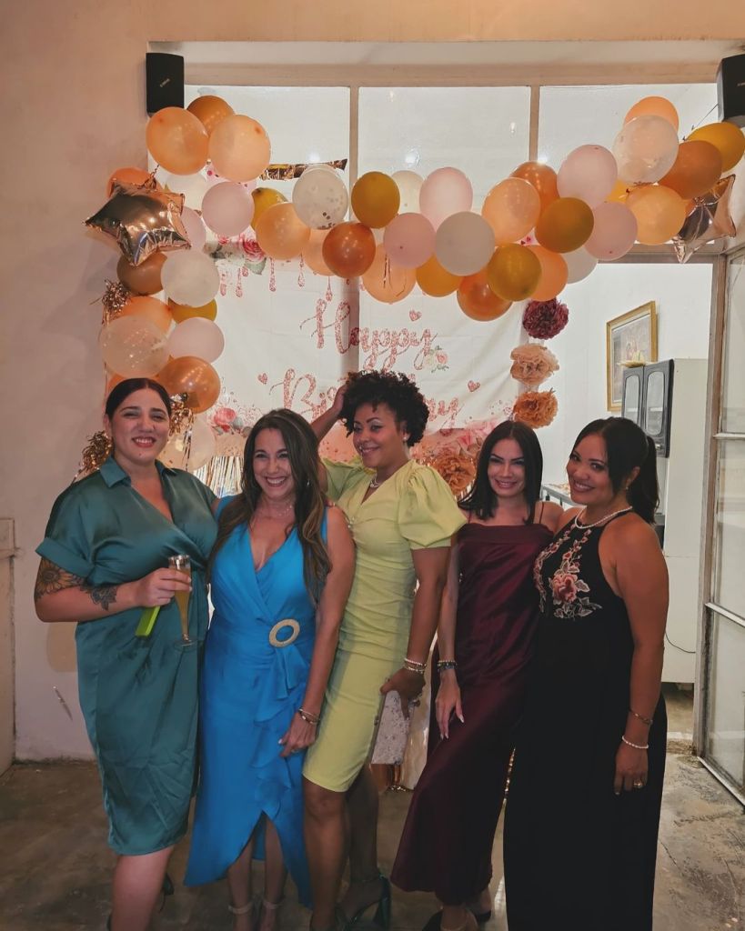 39 velas y muchas estrellas: así se celebró el cumpleaños de Raquel Rey ...